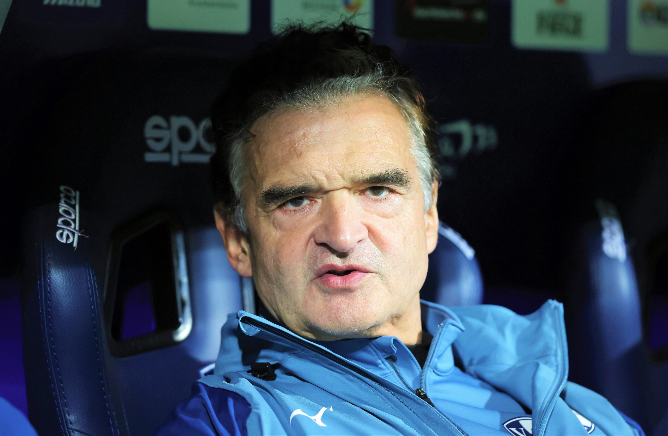 Interview: Bauer über Führung, Fannähe und Frauenfußball – Tief im ...